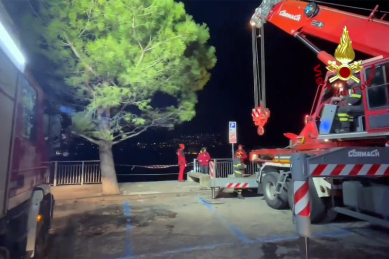 Auto nel lago di Como, le immagini della tragedia e le vittime, Morgan ...