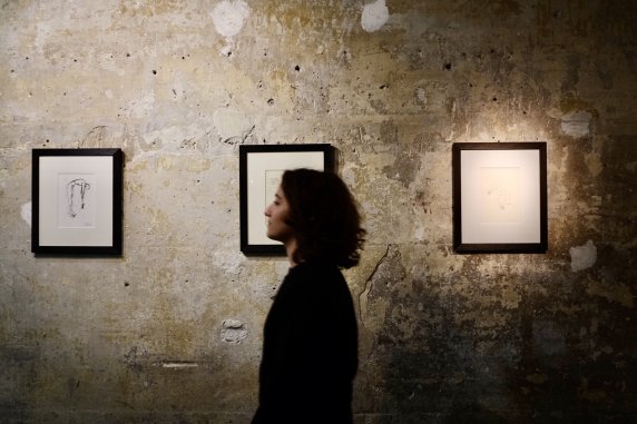 «O in qualsiasi altra forma», in mostra le opere della giovane artista ...