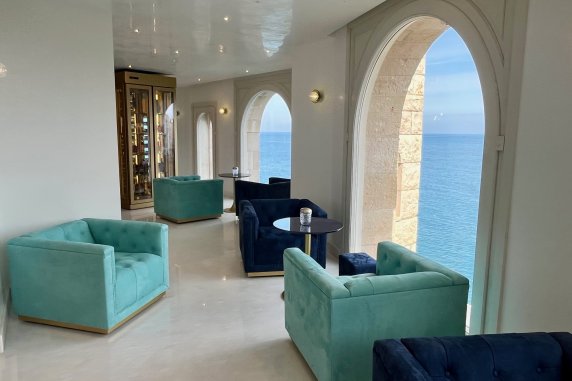 Casanova, l'incanto sul mare di Polignano. A tavola con Martino ...