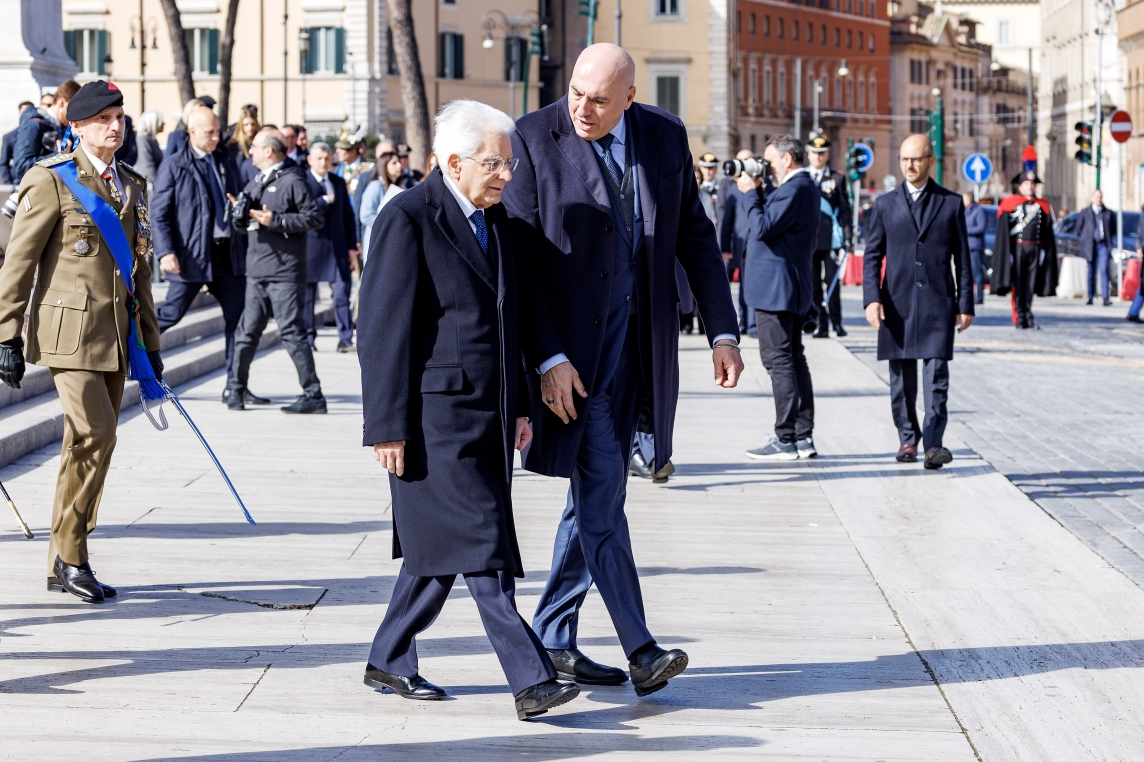 Le foto della cerimonia all'Altare della Patria per l'Unità d'Italia: l'arrivo di Mattarella, la ...