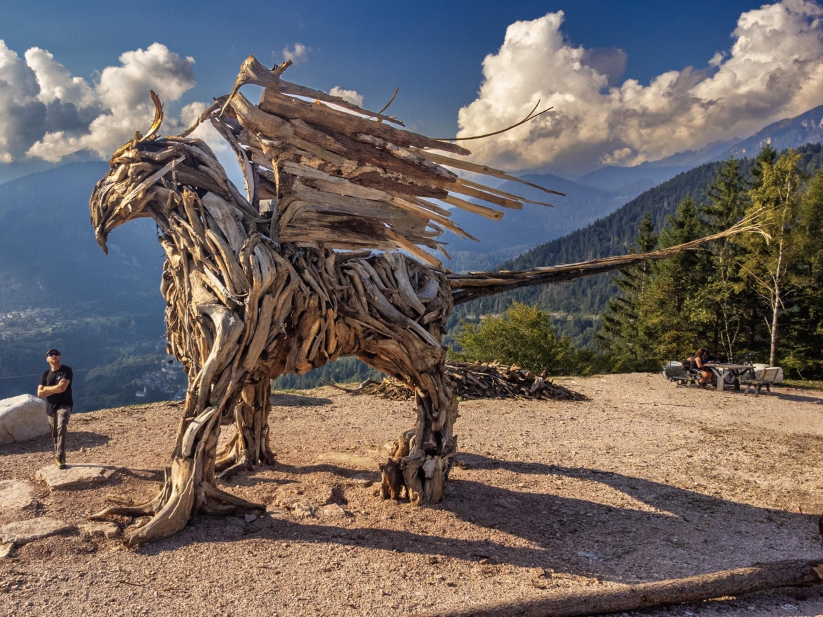 Il Grifone di Martalar resterà a Castello Tesino: «Ma si potrà visitare ...