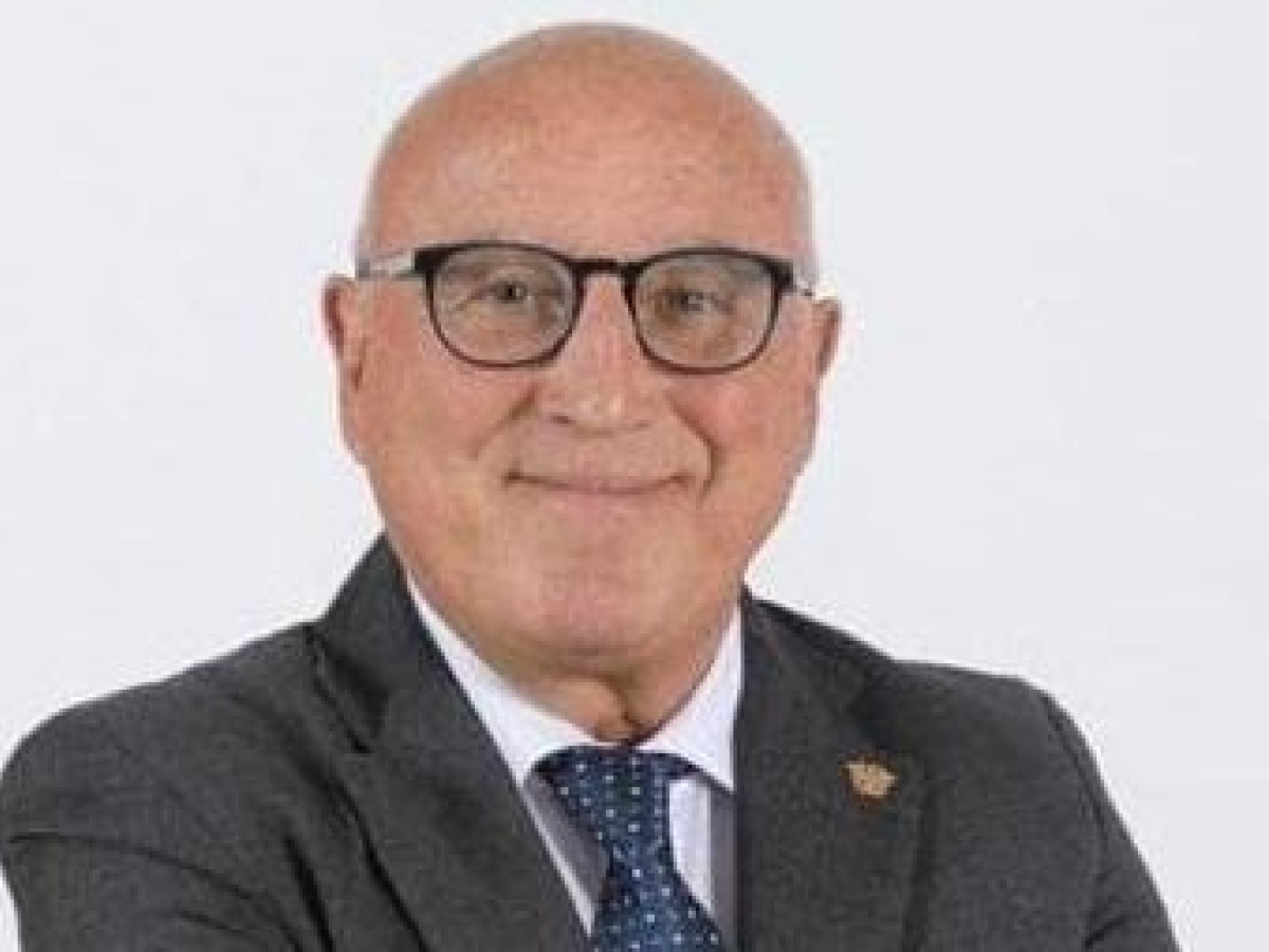 «Noi siamo abituati ai forni crematori», la frase choc del consigliere ...