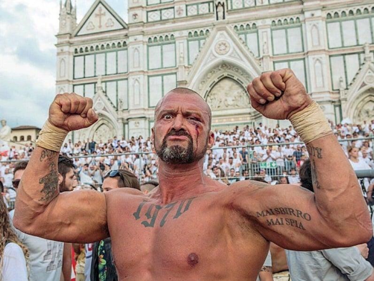 Firenze, lite tra ex calcianti in piazza Tasso: chi è Rolando ...