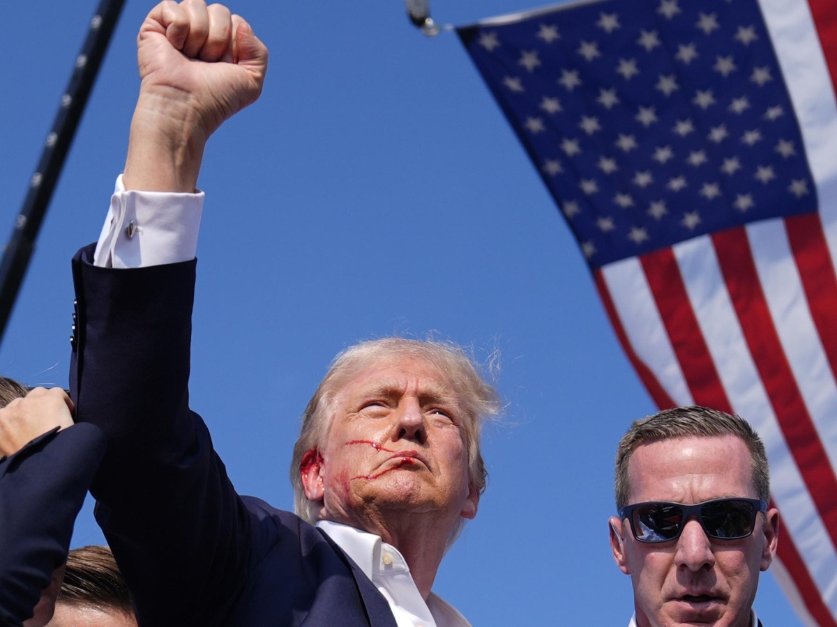 Spari al comizio di Trump, ferito l'ex presidente: «Il proiettile mi ha ...