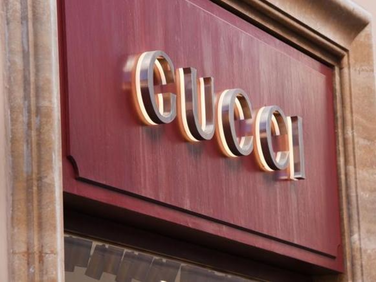 Kering, il colosso in calo del 15% nel terzo trimestre: pesa la malata Gucci a -26% | Corriere.it