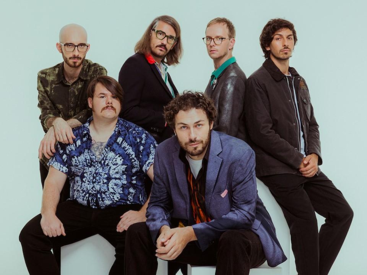 Hello World, esce il 6 dicembre il nuovo album dei Pinguini Tattici ...