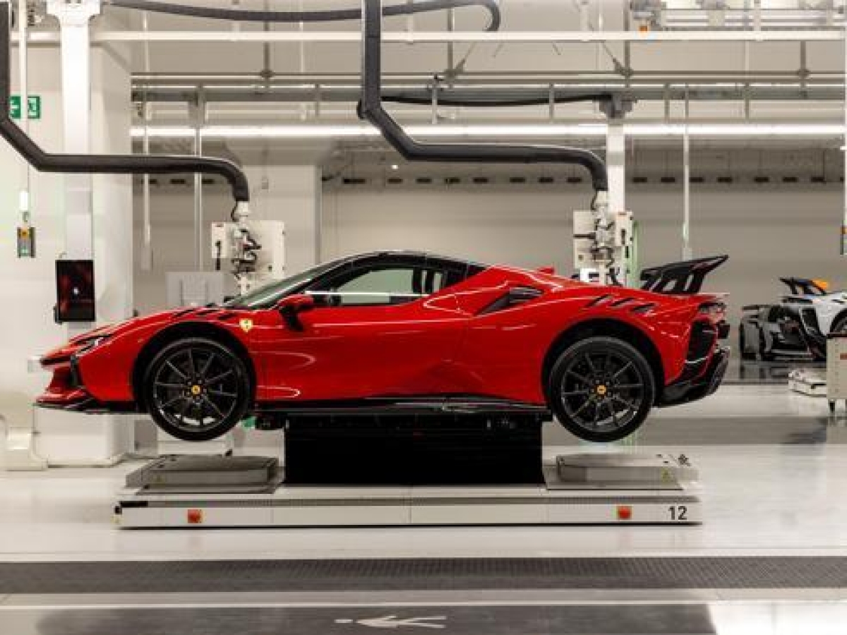 Exor vende il 4% di Ferrari e incassa tre miliardi: «Pronti a una nuova ...