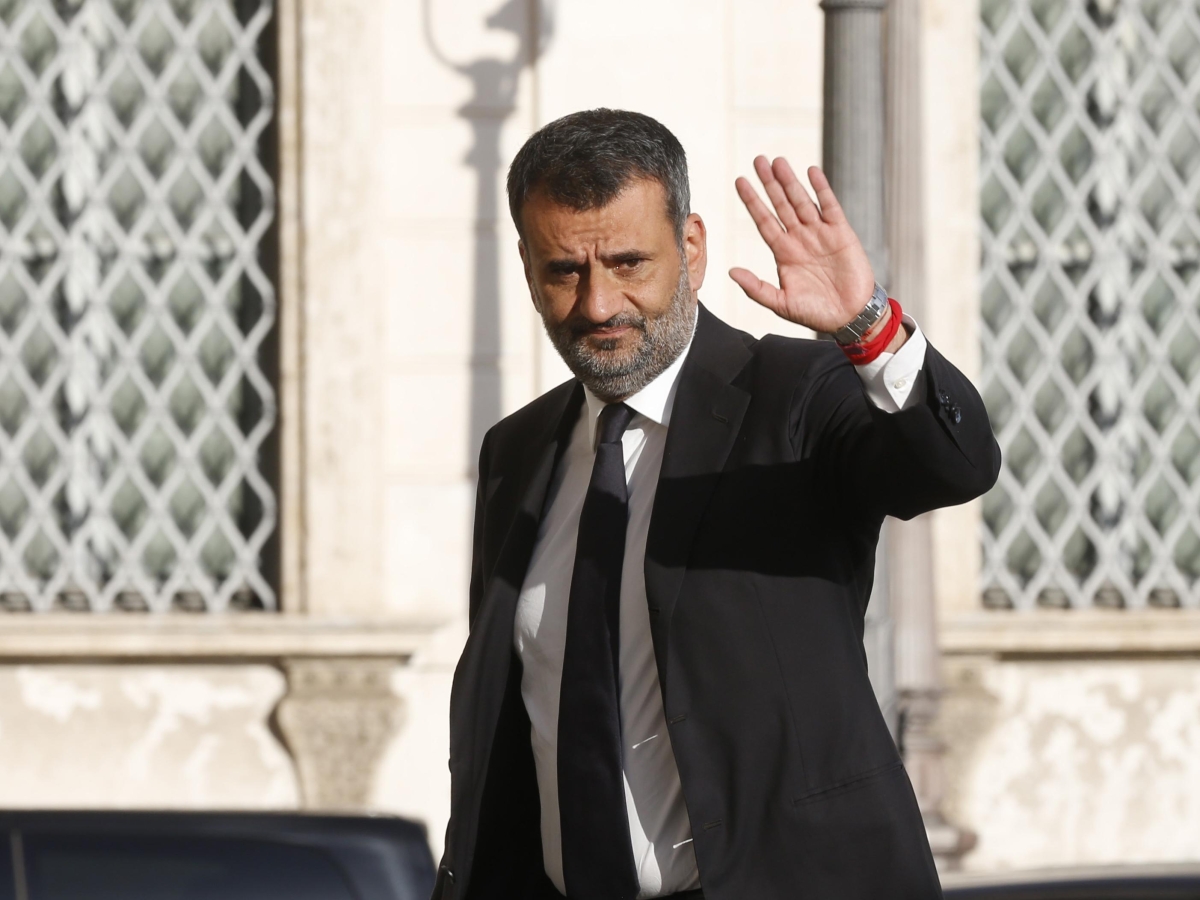 Decaro: «Con gli ex non sarei libero». L'aut-aut del deputato Ue prima ...