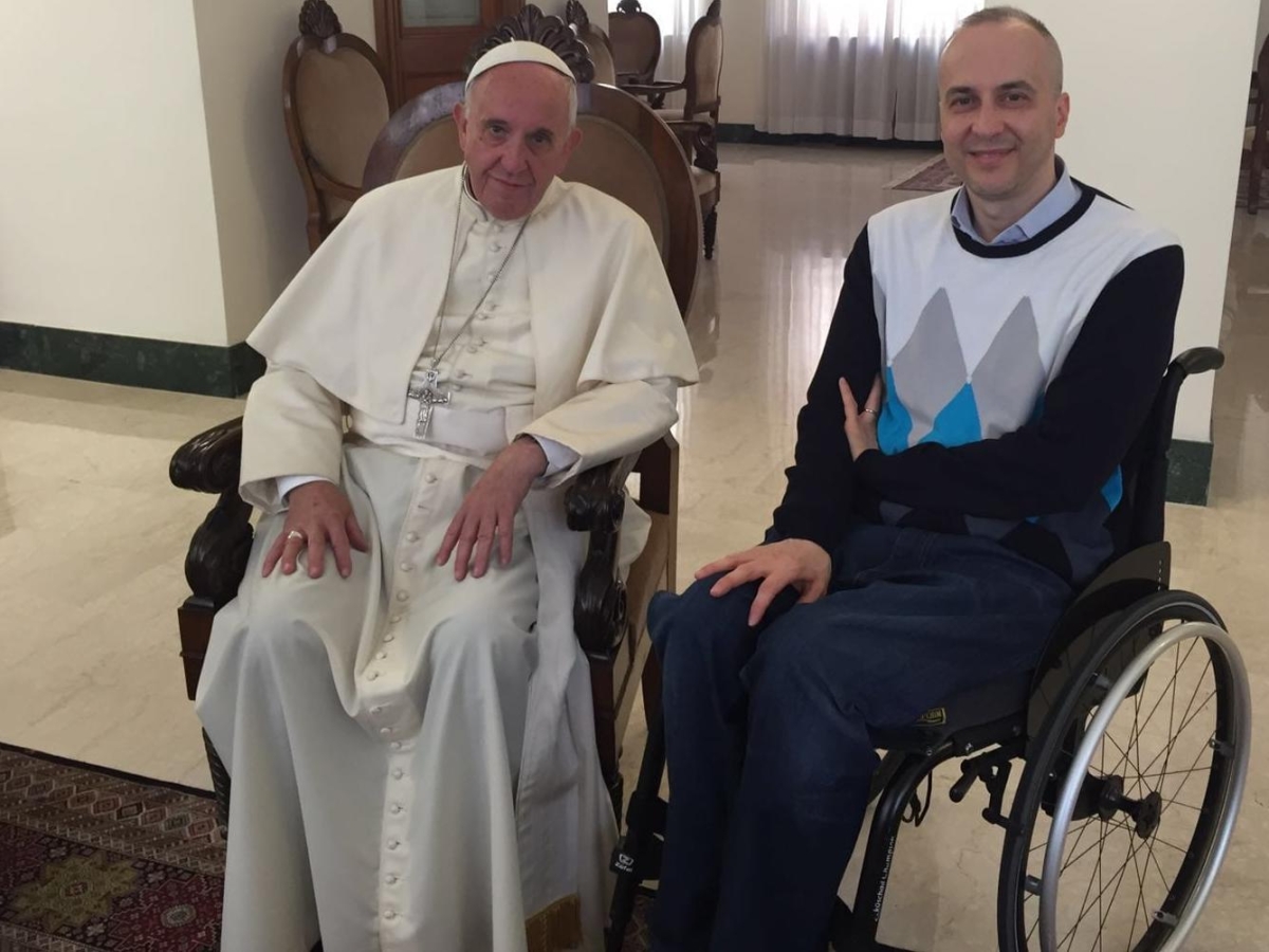 Michele Ferri e le 102 telefonate con Papa Francesco: «Chiamò dopo l'omicidio di mio fratello ...