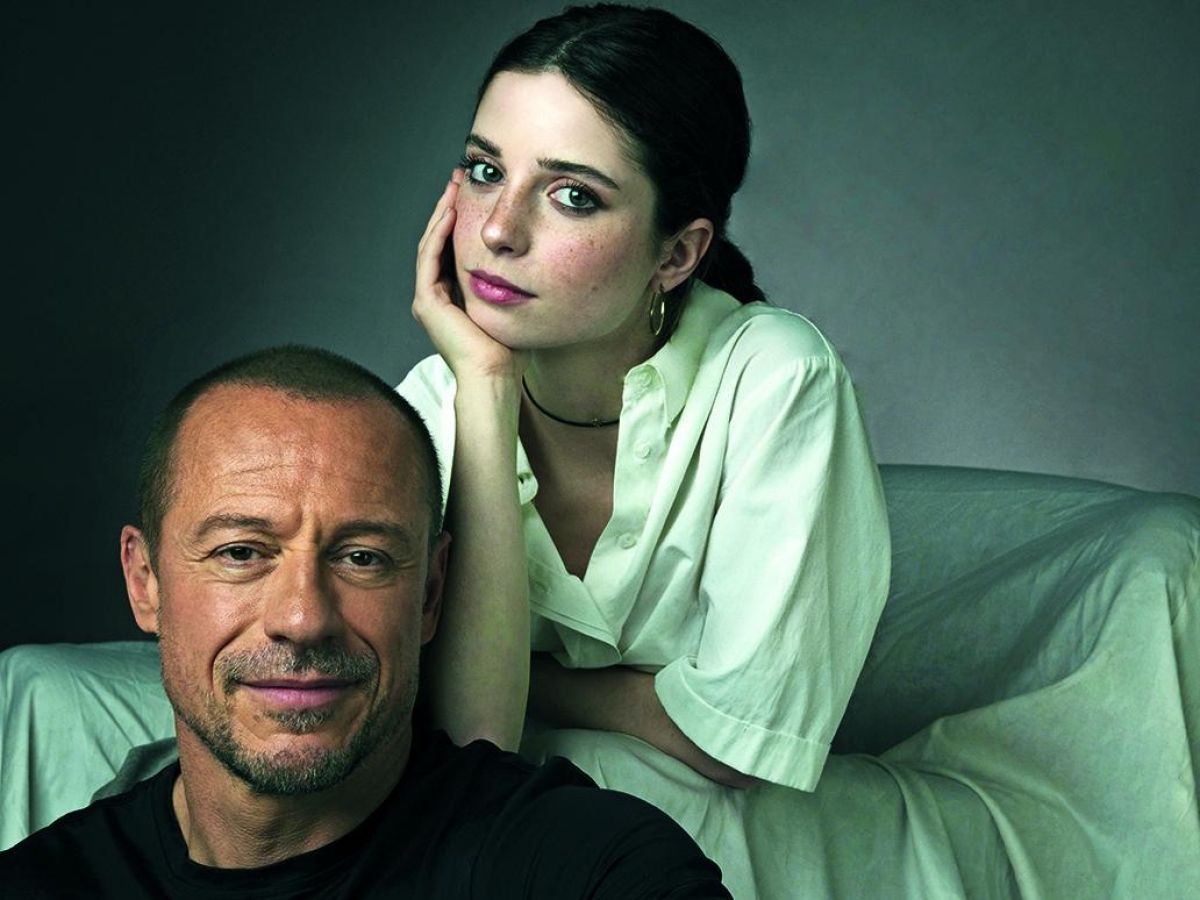 Stefano Accorsi e Ginevra Francesconi, padre e figlia divisi dal male ...