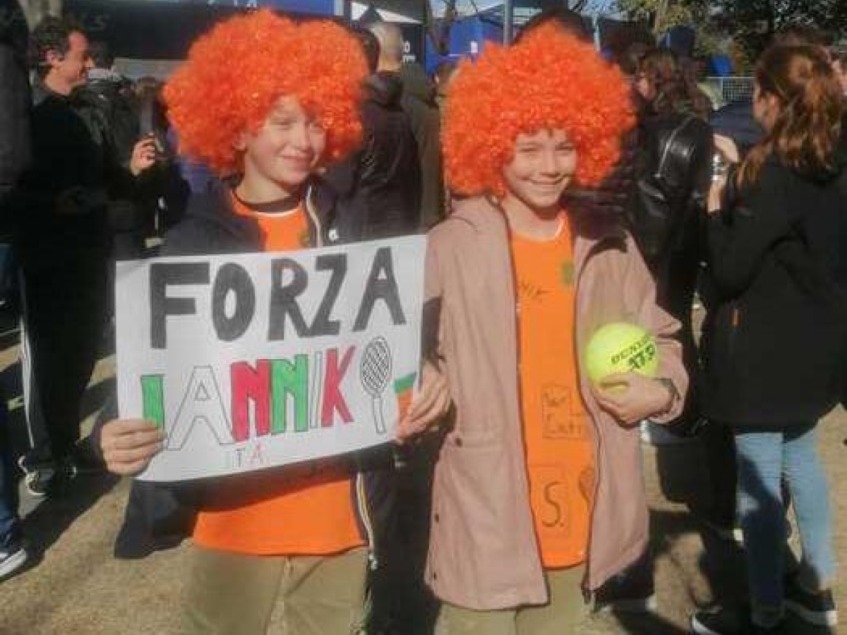 Internazionali a Roma: mondanità, feste e tante parrucche arancioni ...