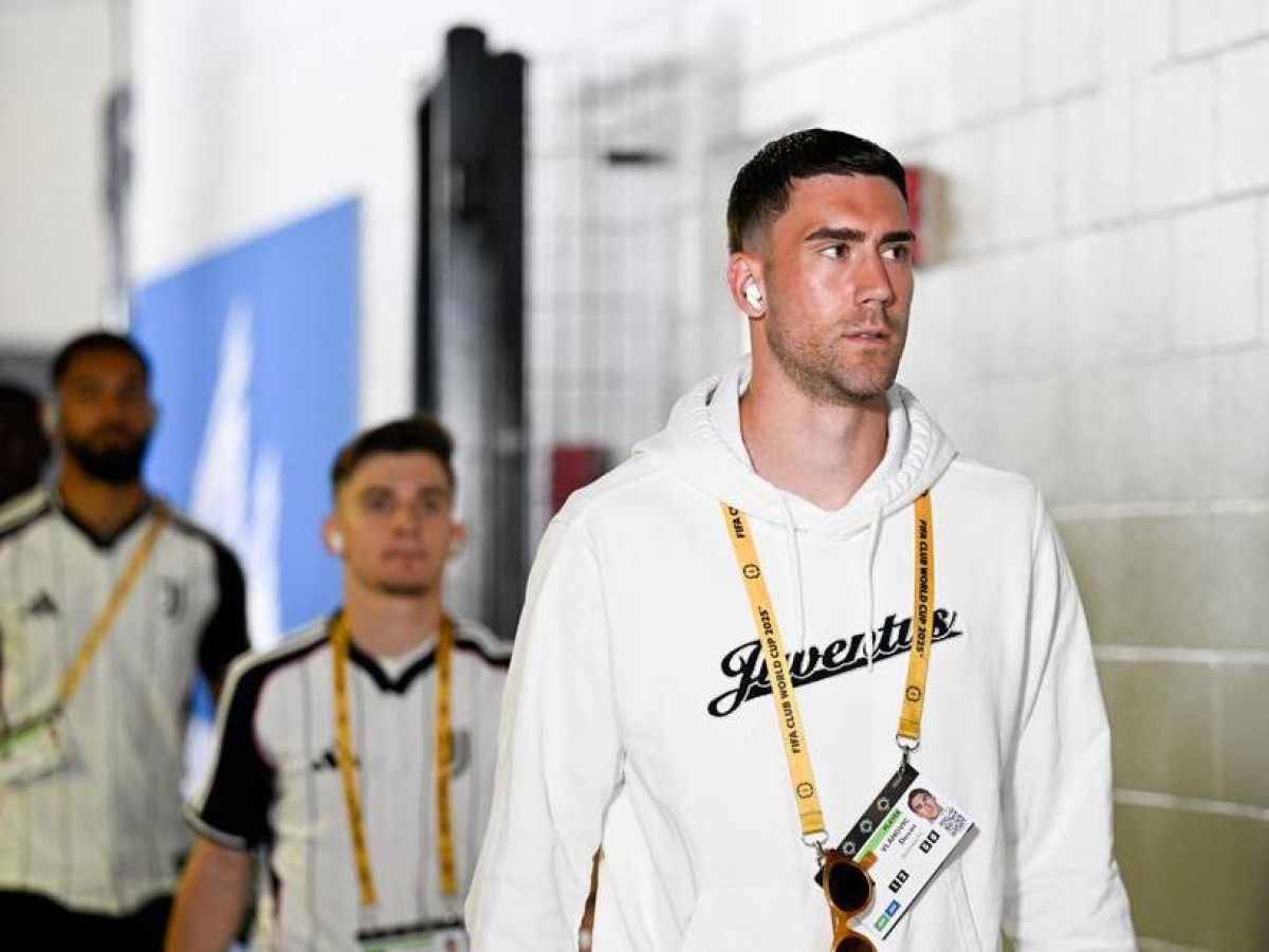 **Option 1 (Concise & Keyword Rich):** Juventus Vlahovic Transfer ...