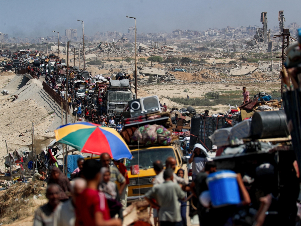 La fuga da Gaza, Draghi sferza l'Ue, vacilla l'inchiesta di Milano, l ...