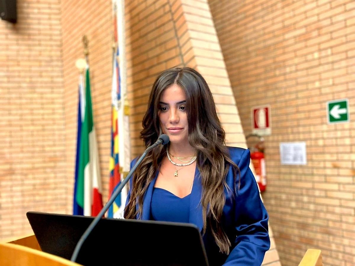 Roberta Ruscigno, maestra di 25 anni, in giro per l'Italia inseguendo ...