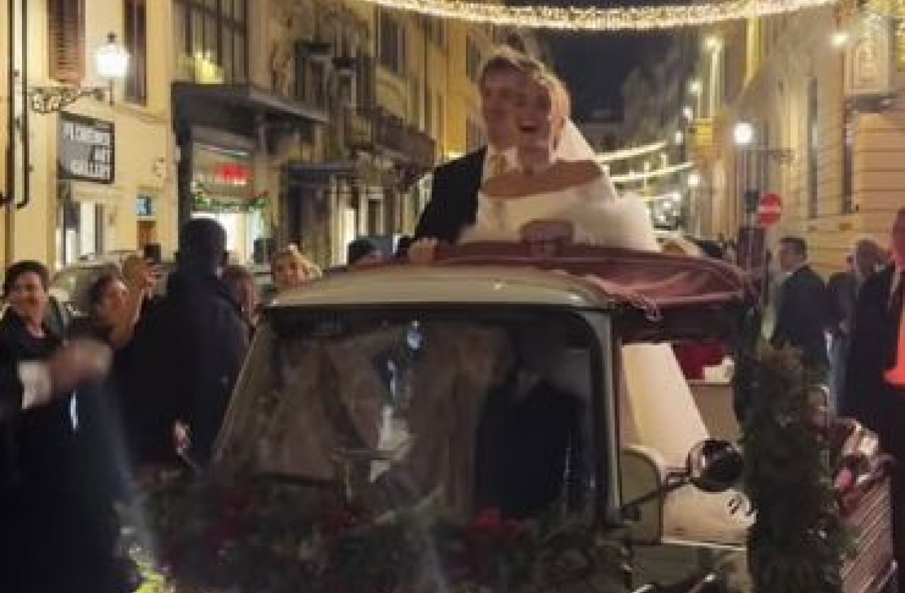 Le immagini del matrimonio di Virginia Asia Agnelli | Corriere.it