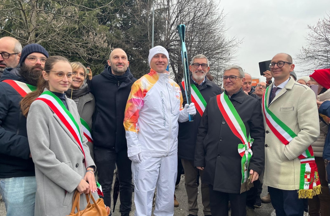 Nembro, il passaggio della fiaccola olimpica | Corriere.it