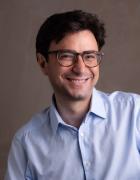 «La violenza? Ridiamoci su». Da Roma alle Crociate, nel libro di Renato ...