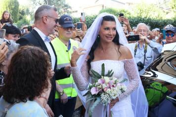 Luisa Corna: «Ho 15 anni in più di mio marito, ma era un peccato ...