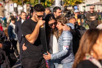 Funerali di Matilde Lorenzi, morta sugli sci a 19 anni. La sorella: «Mi ...