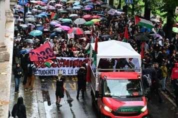 Sciopero per Gaza: dopo i blocchi su strade e binari un corteo di ...