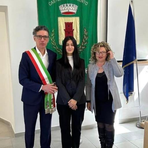 «Sei fidanzata e troppo occidentale», Amina fugge dai familiari ...