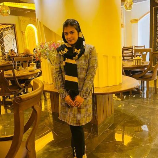 Dall'Afghanistan all'Italia, la fuga di Hasina dai talebani e il sogno ...