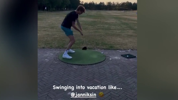 Sinner in vacanza gioca a golf, ma il risultato lascia desiderare ...