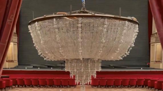 Teatro dell'Opera, ecco il lampadario più grande d'Europa: ha un ...