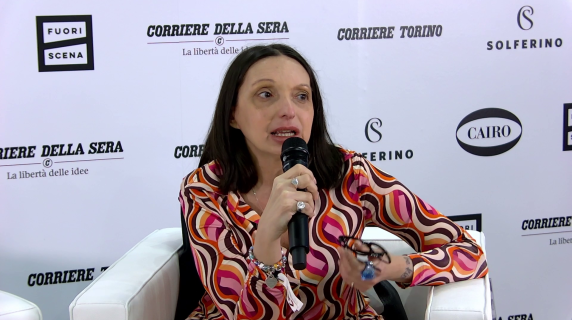 La giornata di Usha Vance a Torino, la moglie del vicepresidente arriva ...