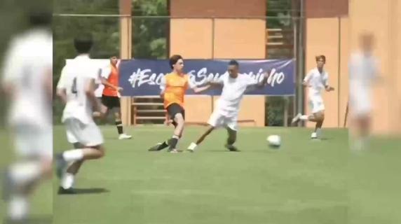 Ecco Luca, il figlio di Riccardo Kakà ed è già bravissimo | Corriere TV