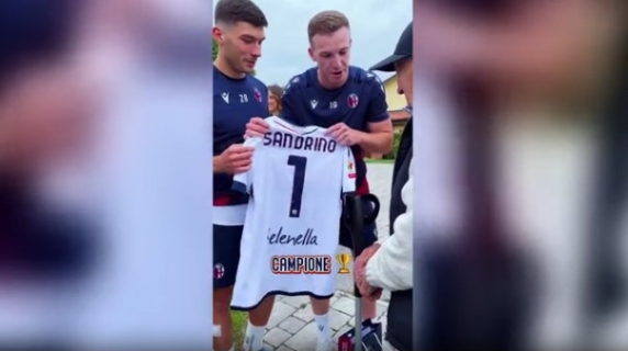 Il Bologna incontra nonno Sandrino, il tifoso di 96 anni che con un ...