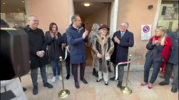 Annabella Martinelli aveva un cerotto sulla bocca. Lunga lettera di ...