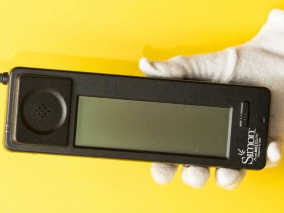 Ibm Simon Personal Communicator: il primo smartphone compie 30 anni ...