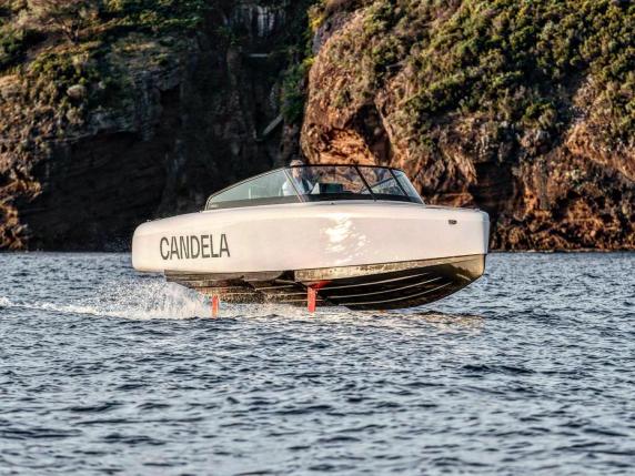 Le barche elettriche che «volano» silenziose sull'acqua e si ...