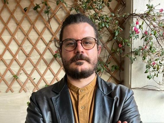 Dalle merceria di via Calefati al mercato globale: calze made in Puglia ...