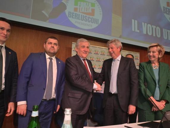 Pezzotta, prima uscita da candidato sindaco a Bergamo al congresso di ...