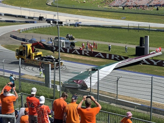 F1 Gp Austria: Norris vince davanti a Piastri e Leclerc. Hamilton 4°. Incidente Antonelli ...