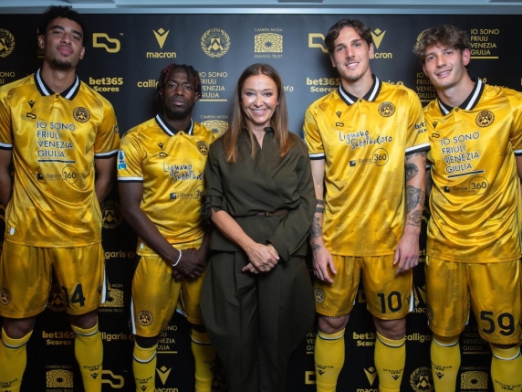 Udinese, la terza maglia 2025/2026 disegnata da un U30. Magda Pozzo ...