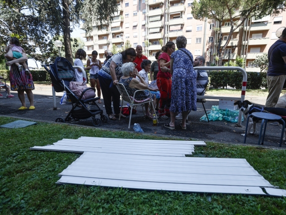 Esplosione a Roma: il camion, l'incendio e lo scoppio nel distributore ...