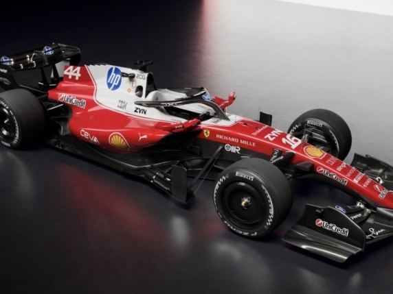 F1, presentata la nuova Ferrari SF-26: rosso lucido e abitacolo bianco ...