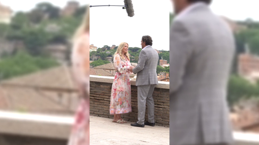 A Roma si girano alcune scene di «Beautiful»: il bacio fra Ridge e ...