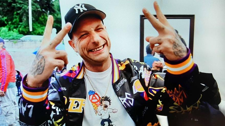Clementino: «Un cantante deve essere sempre in prima fila quando si ...