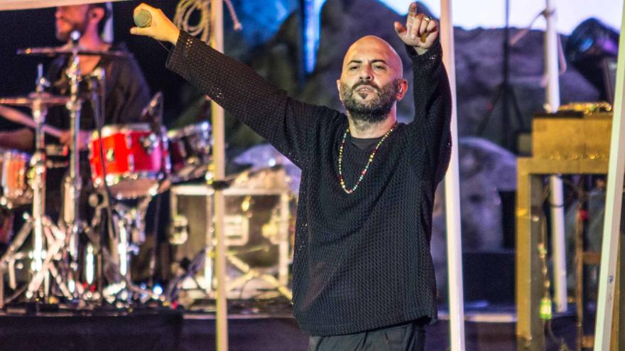 Negramaro, folla al live alle Terme di Caracalla per i 20 anni della ...