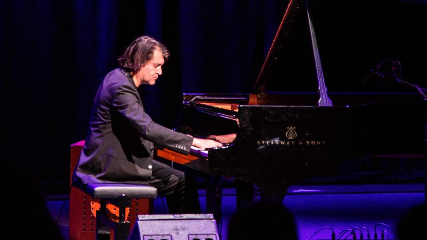 Maxence Cyrin, il live all'Auditorium: «Felicissimo di essere a Roma ...