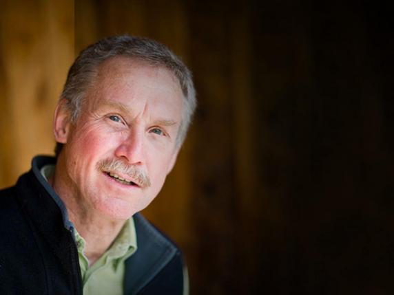 David Quammen: «I No Vax sono affamati di oscure teorie, dolci come il ...