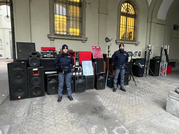 Torino, Askatasuna: perquisito il centro sociale | Corriere.it