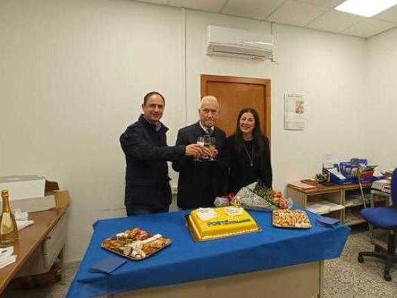 Avellino, grande festa per il postino Ermelindo che compie 100 anni ...