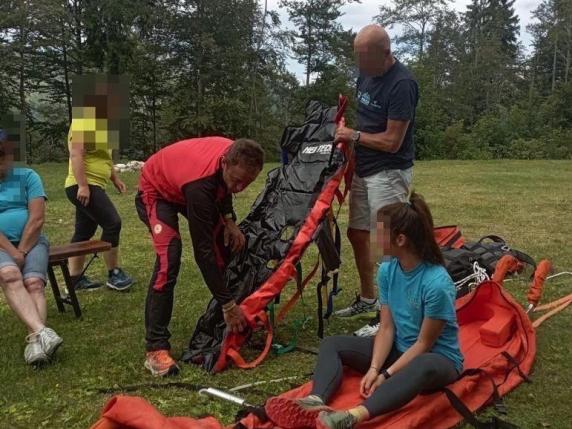 Perdono il sentiero scendendo dal rifugio Monte Alben, due ...