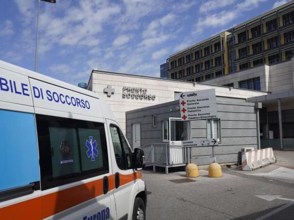 I primari in fuga dai Pronto Soccorso: «Stressati e lasciati soli ...