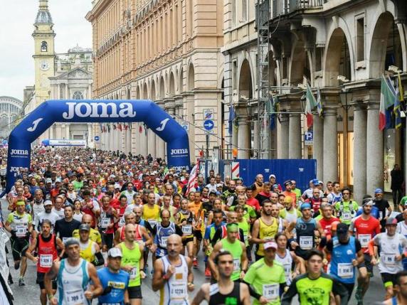 Maratona di Torino, ponti e strade chiuse. Ecco il percorso e come cambia la viabilità | Corriere.it